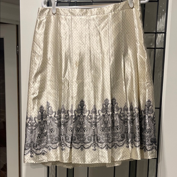 Jessica | Skirts | Jessica Cream And Black Aline Skirt | Poshmark